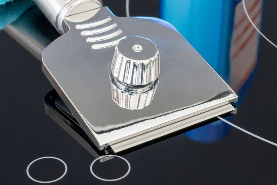 6 Ways to Properly Clean Your Glass Stovetop – Holidays in the Kitchen